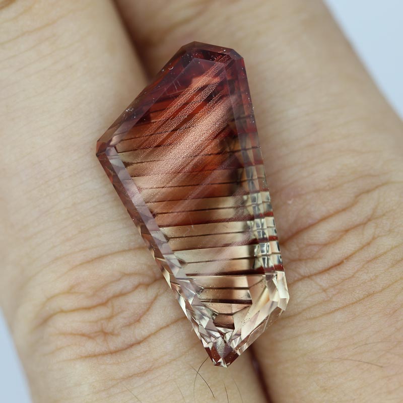 Oregon Sunstone Dreamscape™ Cut 11.59 carats | John Dyer Gems
