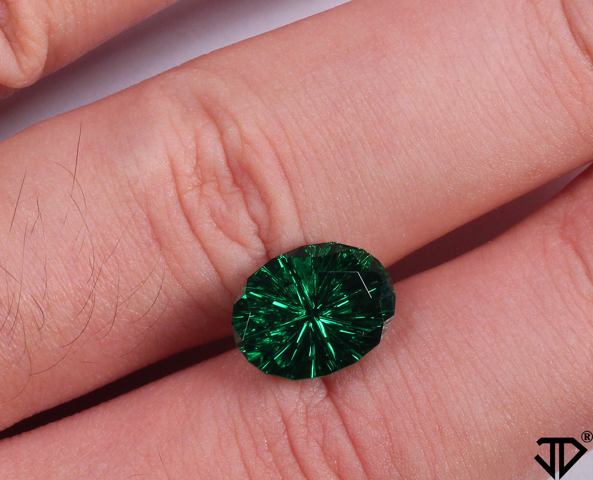 Tsavorite Garnet Starbrite™ Cut 5.45 carats | John Dyer Gems